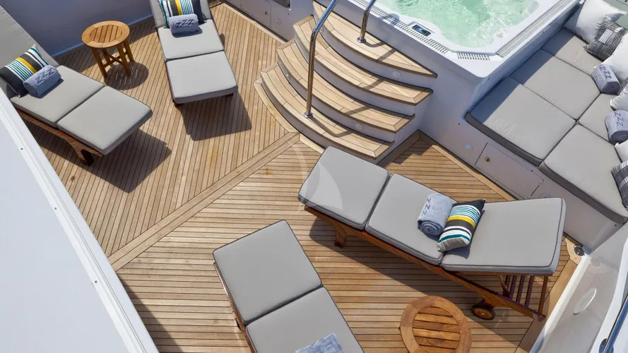 ZOOM ZOOM ZOOM yacht for charter (Trinity Yachts, 49.07m, 2005)